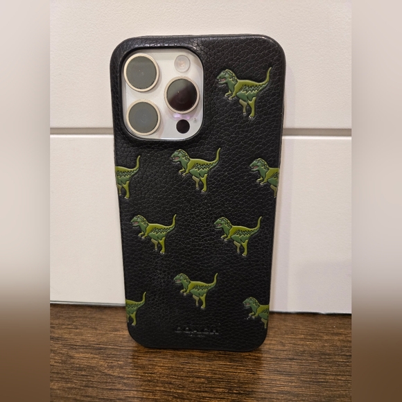 Coach | Cell Phones & Accessories | Coach Rexy Dinosaur Iphone 5 Pro ...
